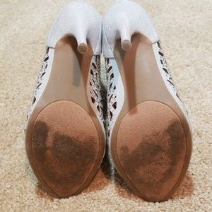 Zigi Soho | Shoes | Zigi Soho Drift Caged Rhinestone Evening Sandals ...